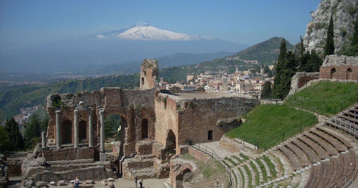 The History of Greek Theater | PBS
